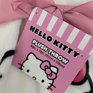 Sanrio | Bedding | Hello Kitty Daisy Throw | Poshmark